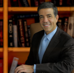 Our Inspirery Exclusive Interview With: Dr. Alex Lechin